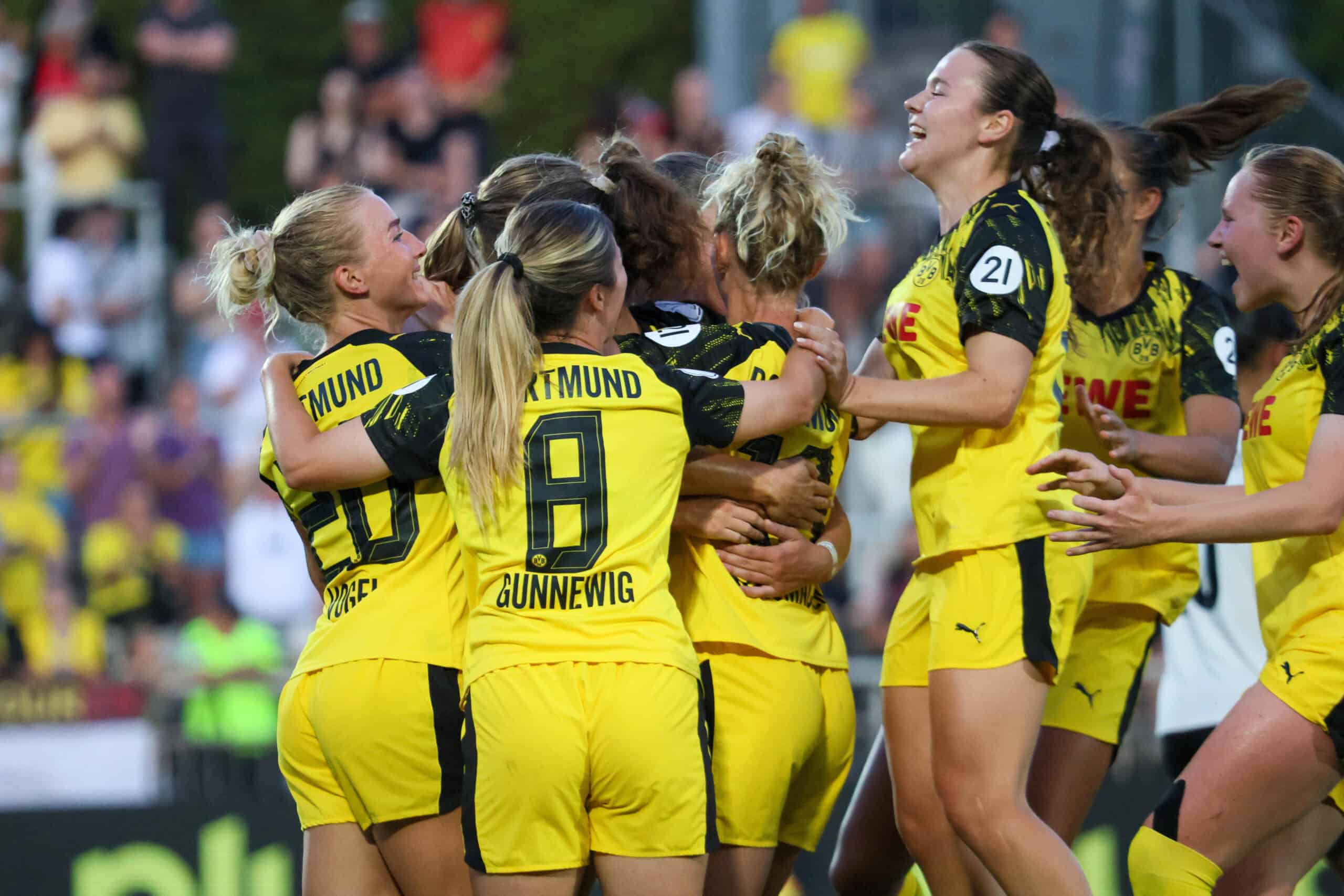 Alle Liga-Spiele der BVB-Frauen kostenlos im Livestream sehen - ohne ...